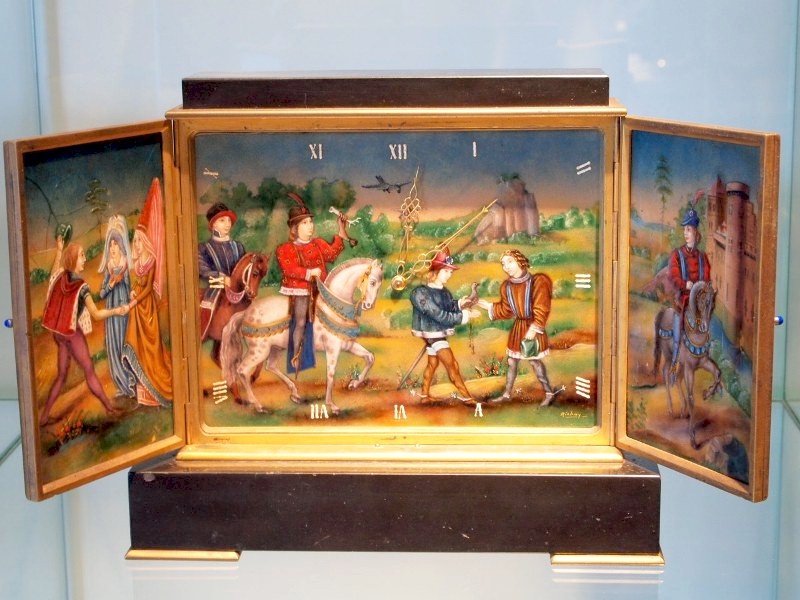 HEIRLOOM GALLERY - Private Collection